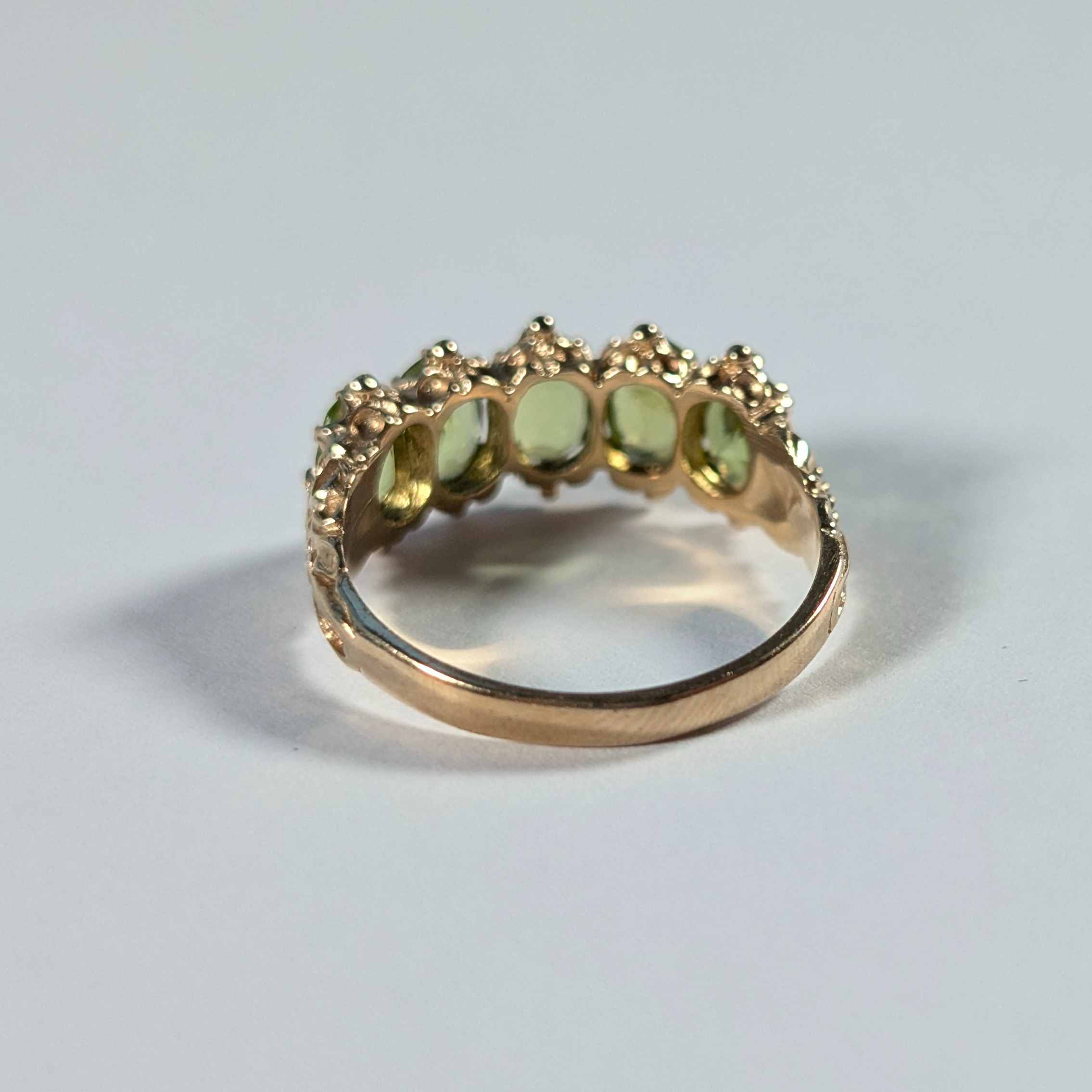 Pre-owned 9ct Gold Oval Lemon Green Stone Half Band Ring Size N - Own4Less